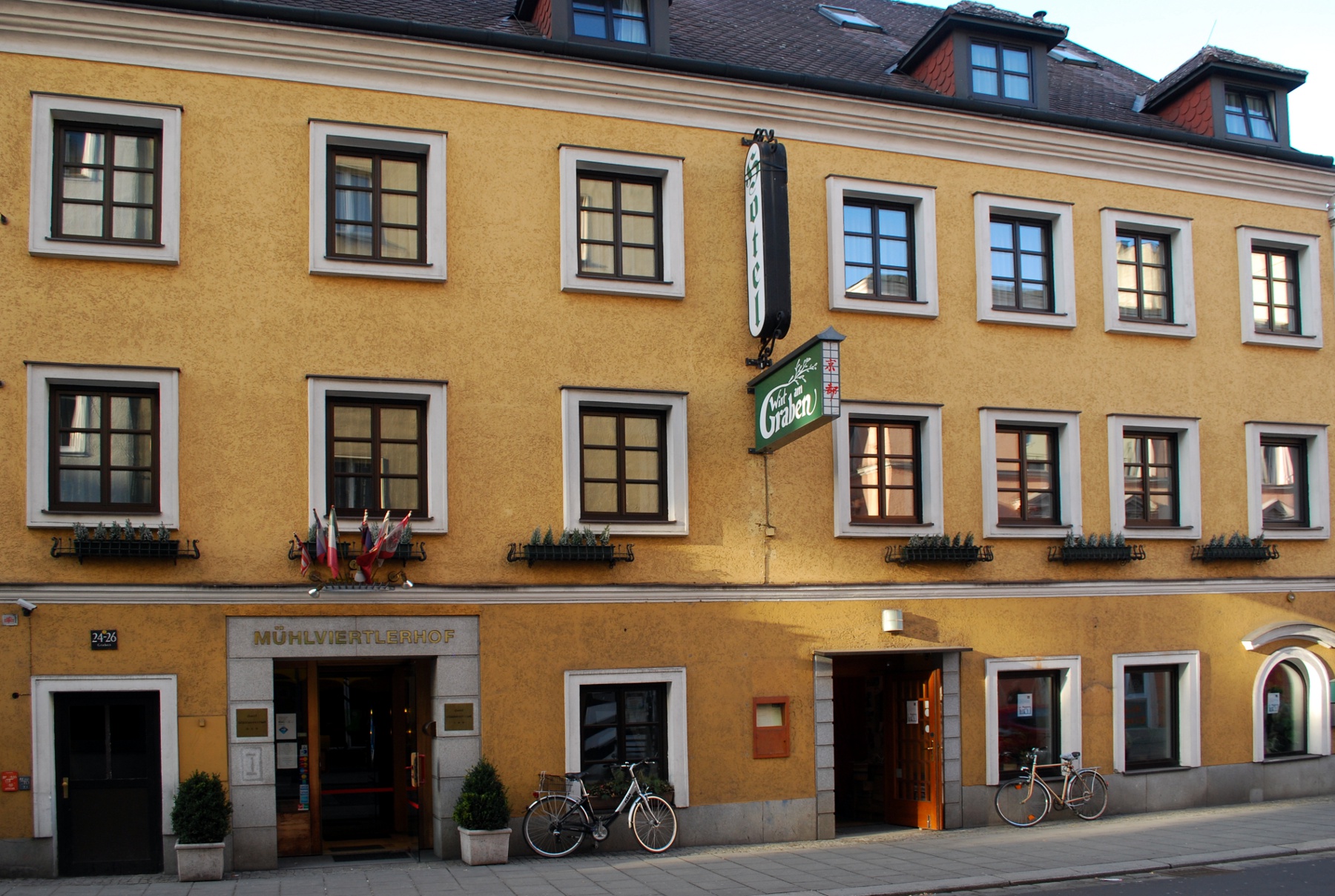 Datei:Mühlviertlerhof Wirt am Graben.jpg – LinzWiki